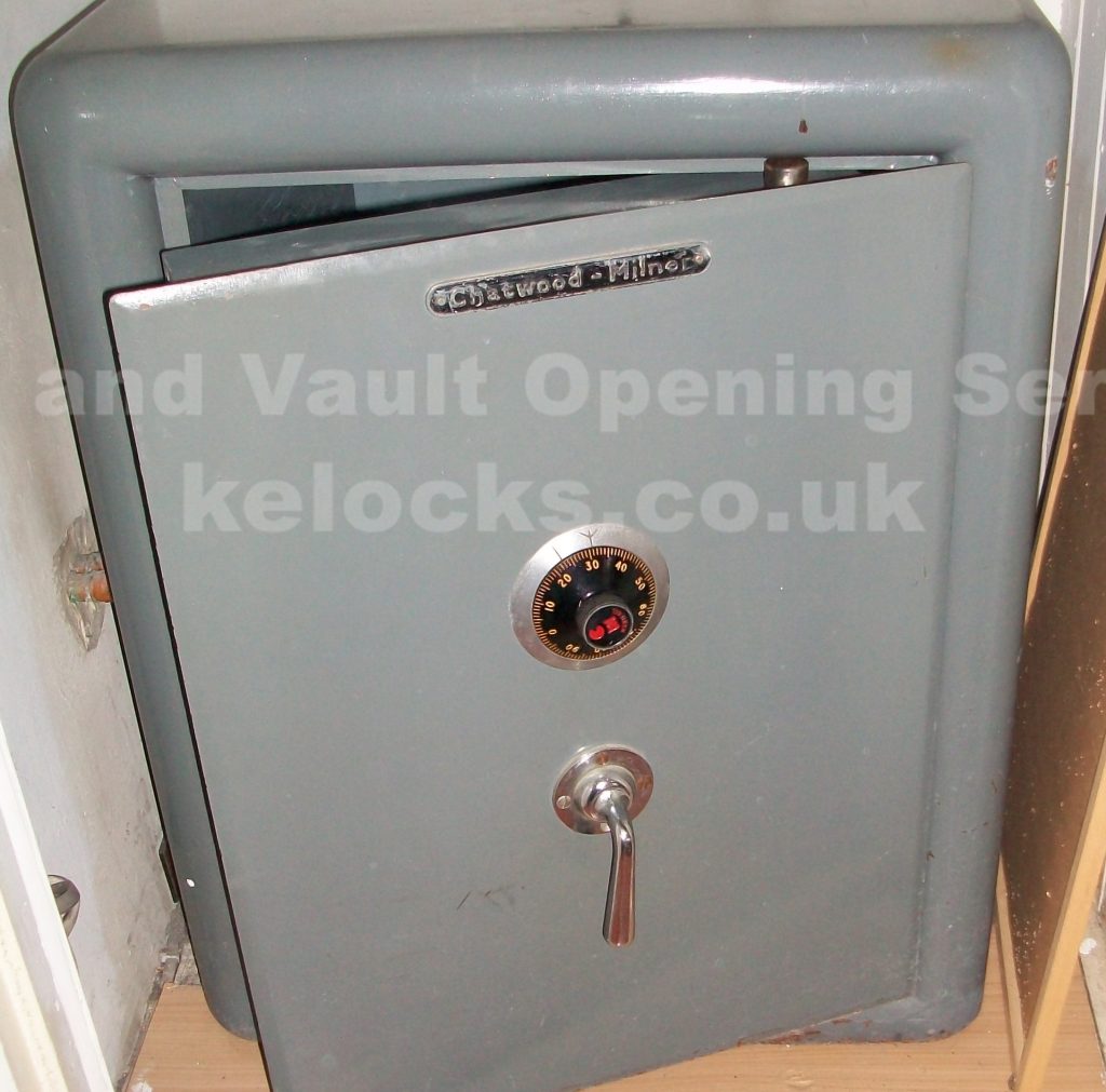 Chatwood safe opening, London, Essex, Hertfordshire
