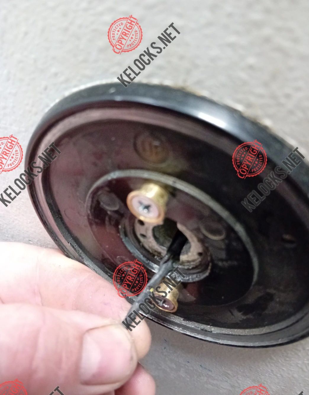 When a Flat Battery Turns into a Lock Nightmare - Key Elements Safe ...